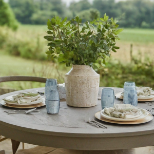 7 Outdoor Table Decor Ideas - DIYCozy: Nails, Decor, DIY, Gardening ...
